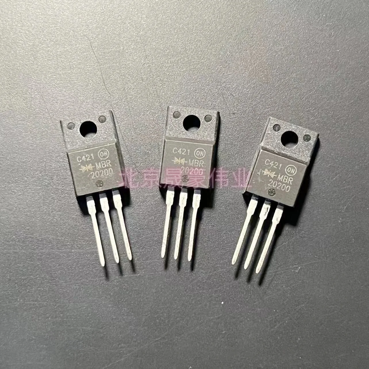 10pcs-MBRF20200CT-B20200-20A200V-Schottky-diode-direct-insertion-TO220.jpg
