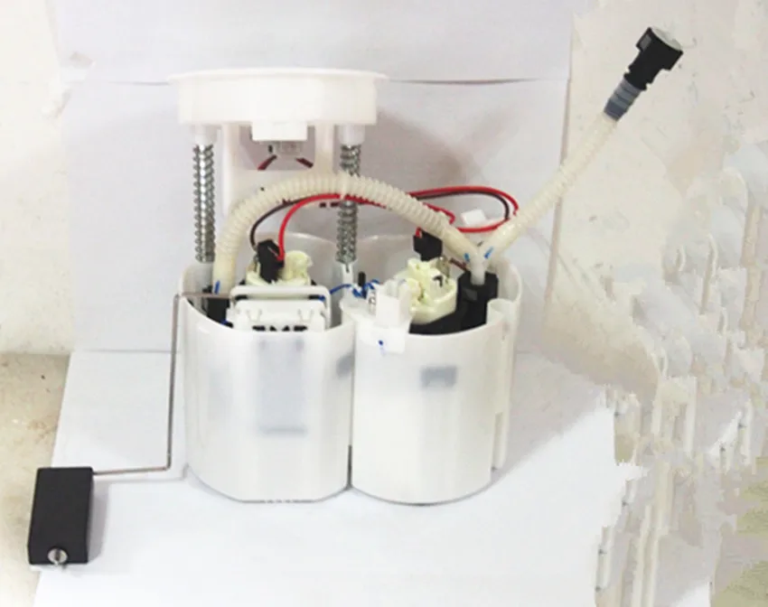 Waj燃料ポンプモジュールアセンブリ2114701794、2114700000はメルセデスベンツw211cls55 e55amgに適合|燃料 ...