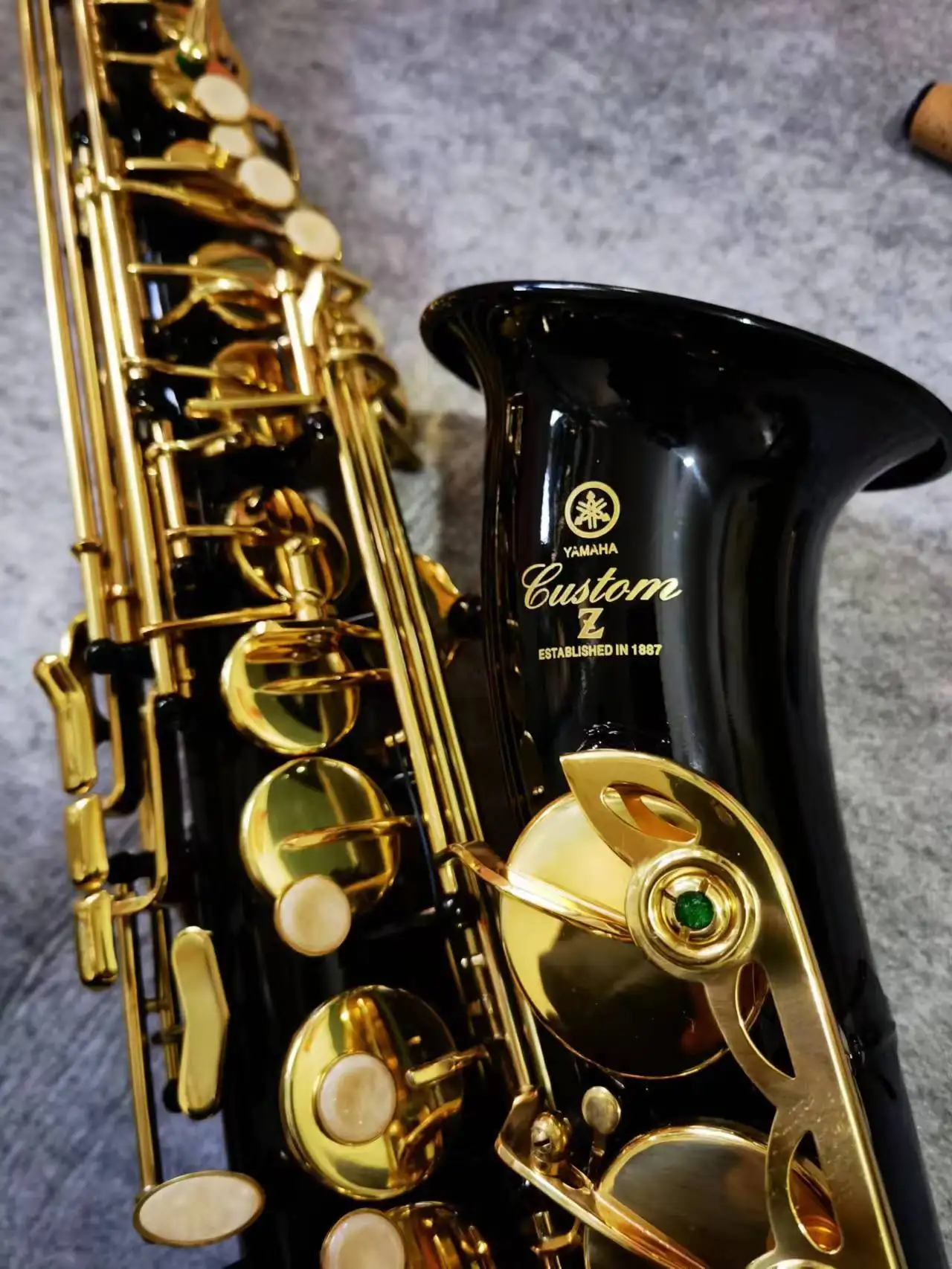 New-Arrival-YAS-82Z-High-Quality-Alto-Eb-Saxophone-Sax-Black-gold ...