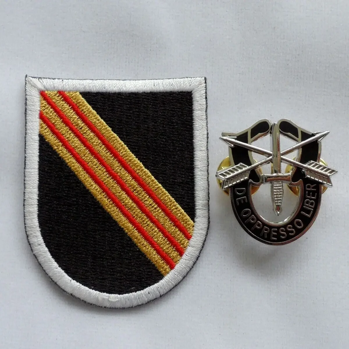 US-Army-Special-Forces-Cap-Badge-Pin-5th-Special-Forces-Group-Beret ...