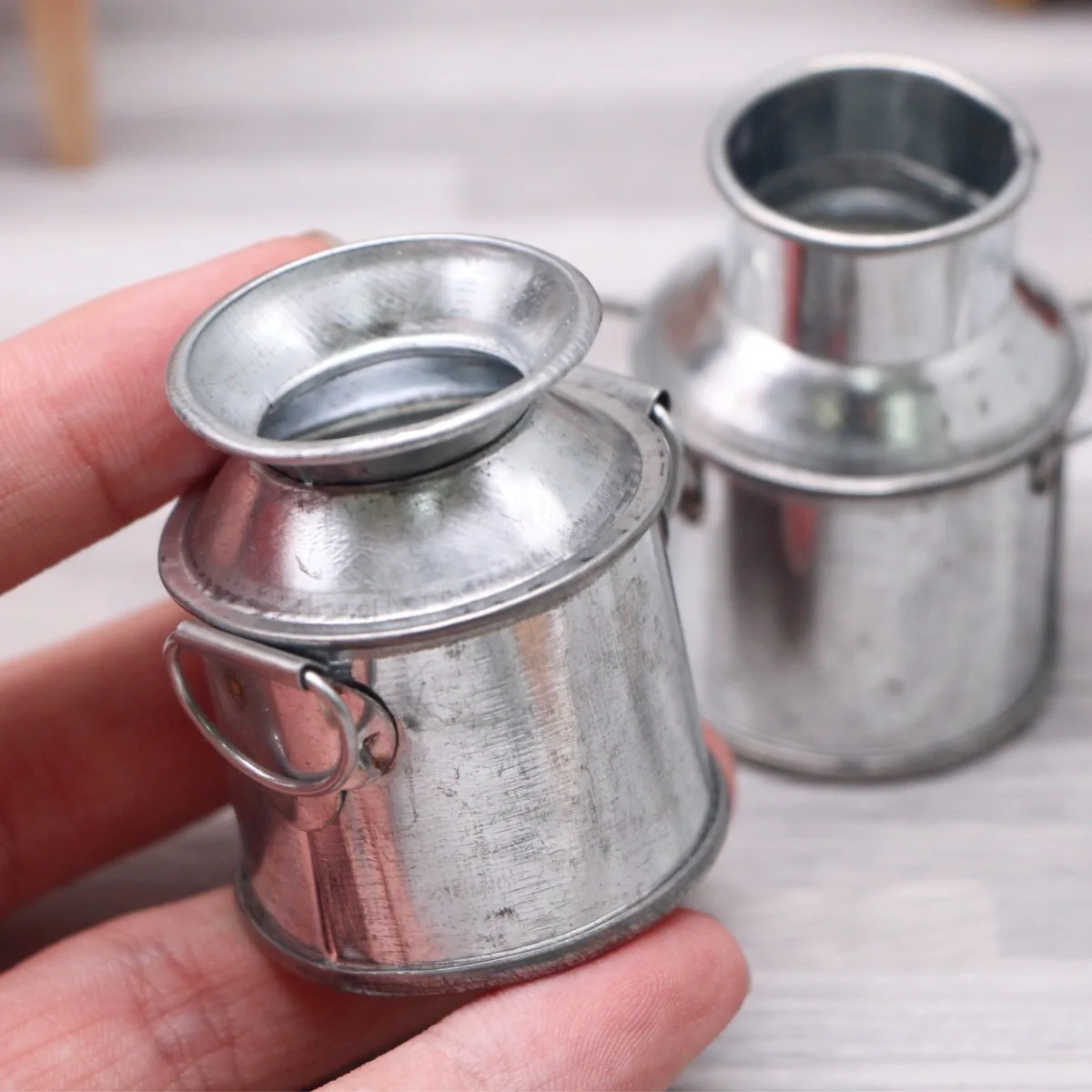 Lifelike-Miniature-Enthusiasts-Hobbyists-Dollhouse-Miniature-Milk-Jug ...