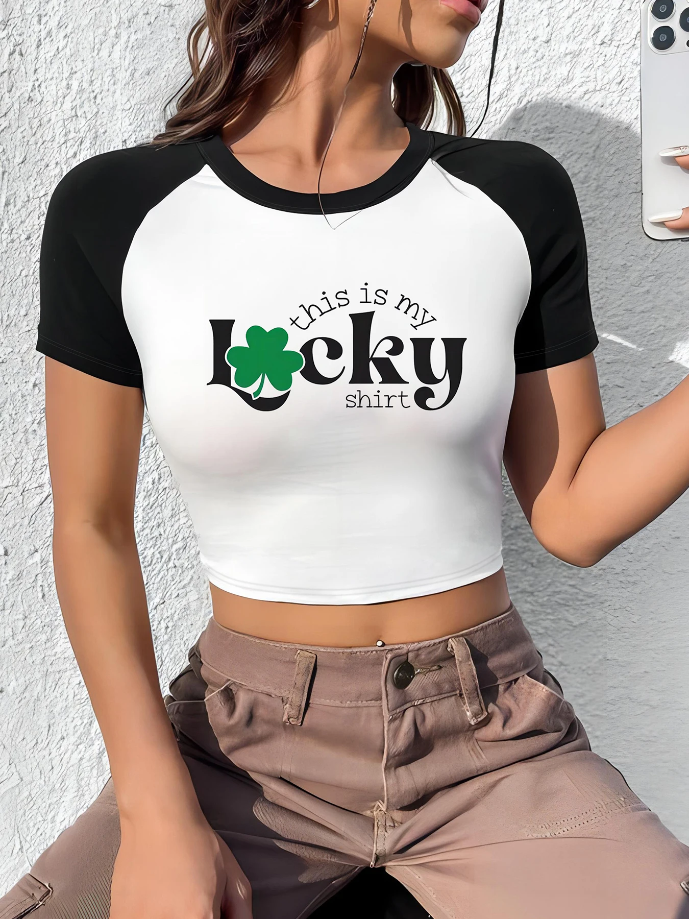 lucky-Four-Leaf-Clover-Personality-Letter-Graphic-Sense-Of-Design-T ...