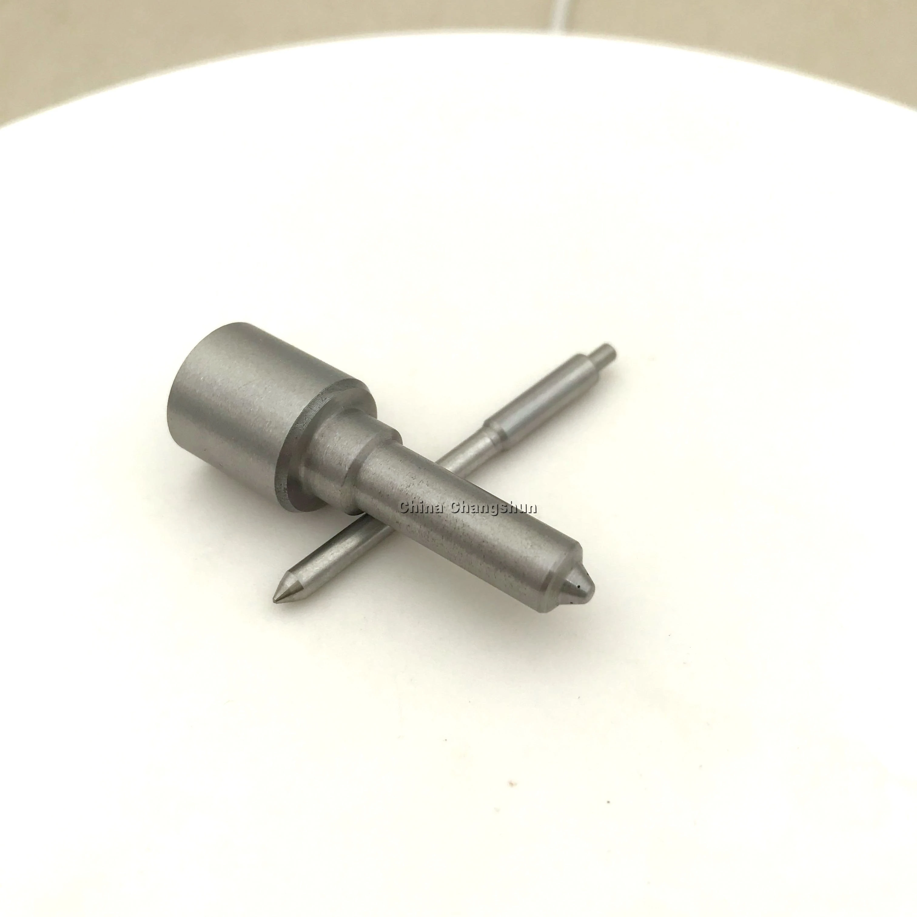 DLLA-boquilla-de-riel-com-n-di-sel-inyector-150-1744-0433172067 ...