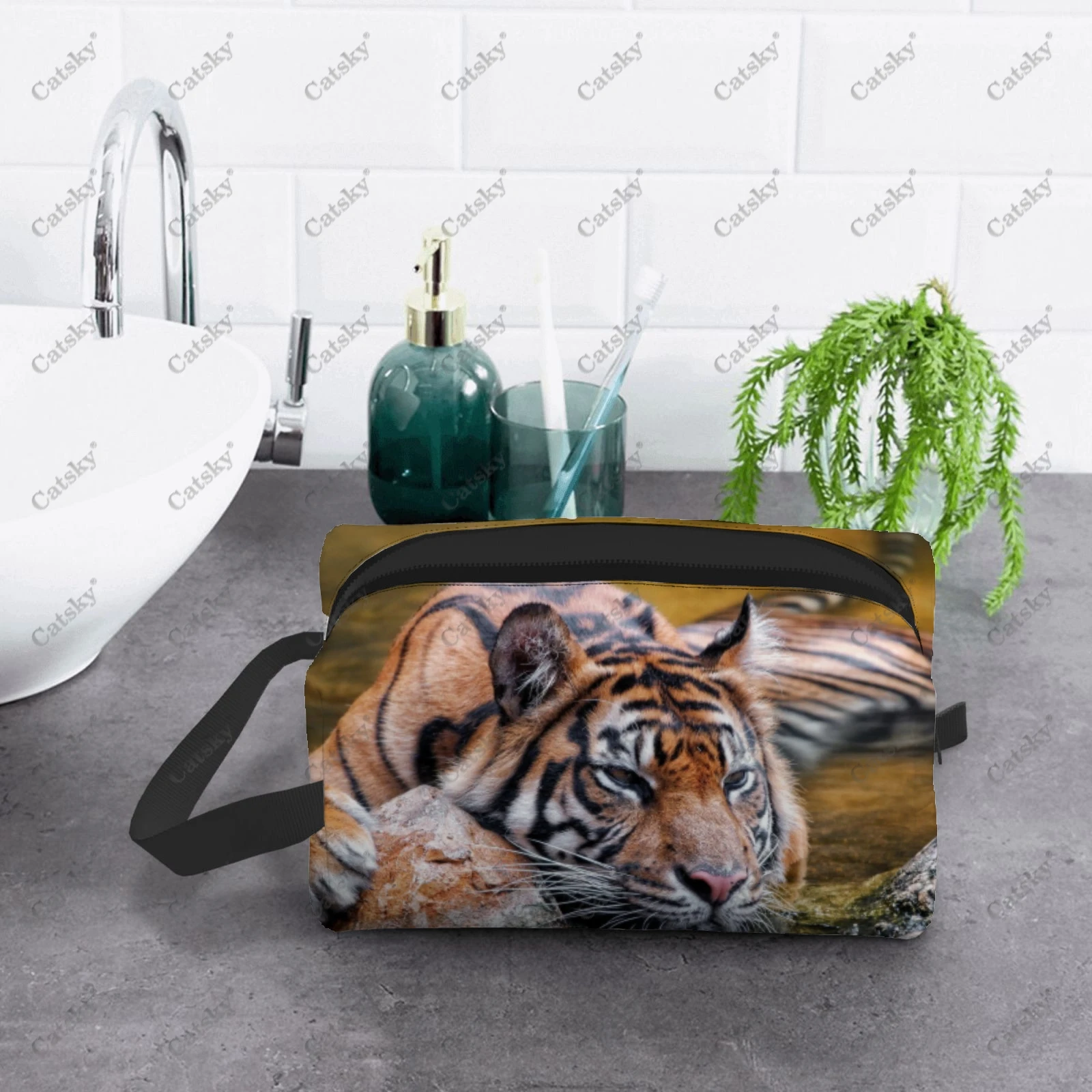 tiger ferocious animal Cosmetic Bag Ladies Fashion Large Capacity ...