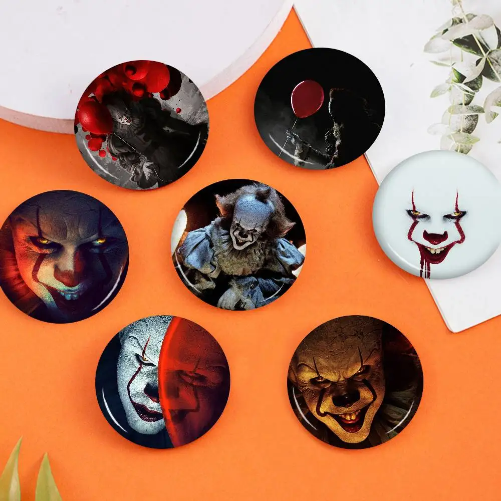 Horror Film I-It Creative Pins Funny Round Snap-in Brooch Badge ...