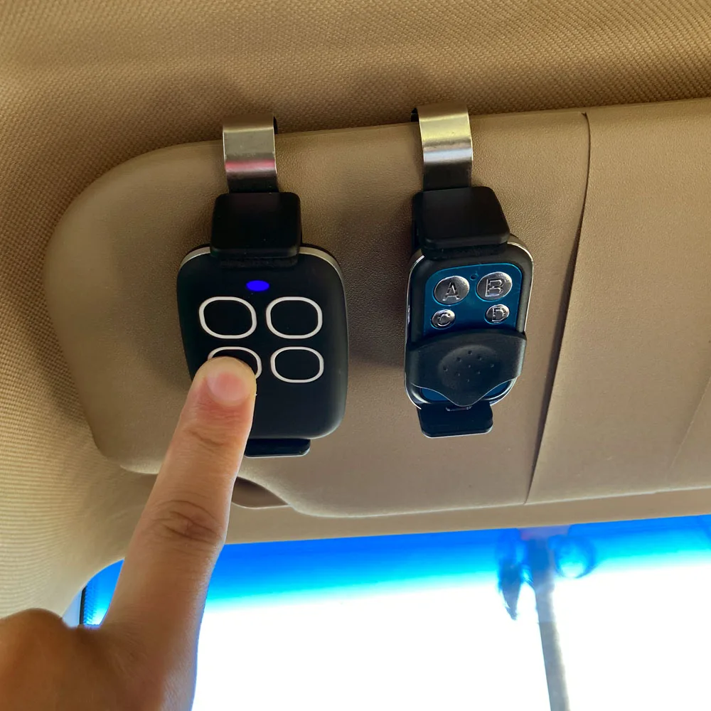 Car-Sun-Visor-Clip-Holder-Gate-Remote-47-68mm-for-Garage-Door-Control-Car-Keychain-Barrier.jpg
