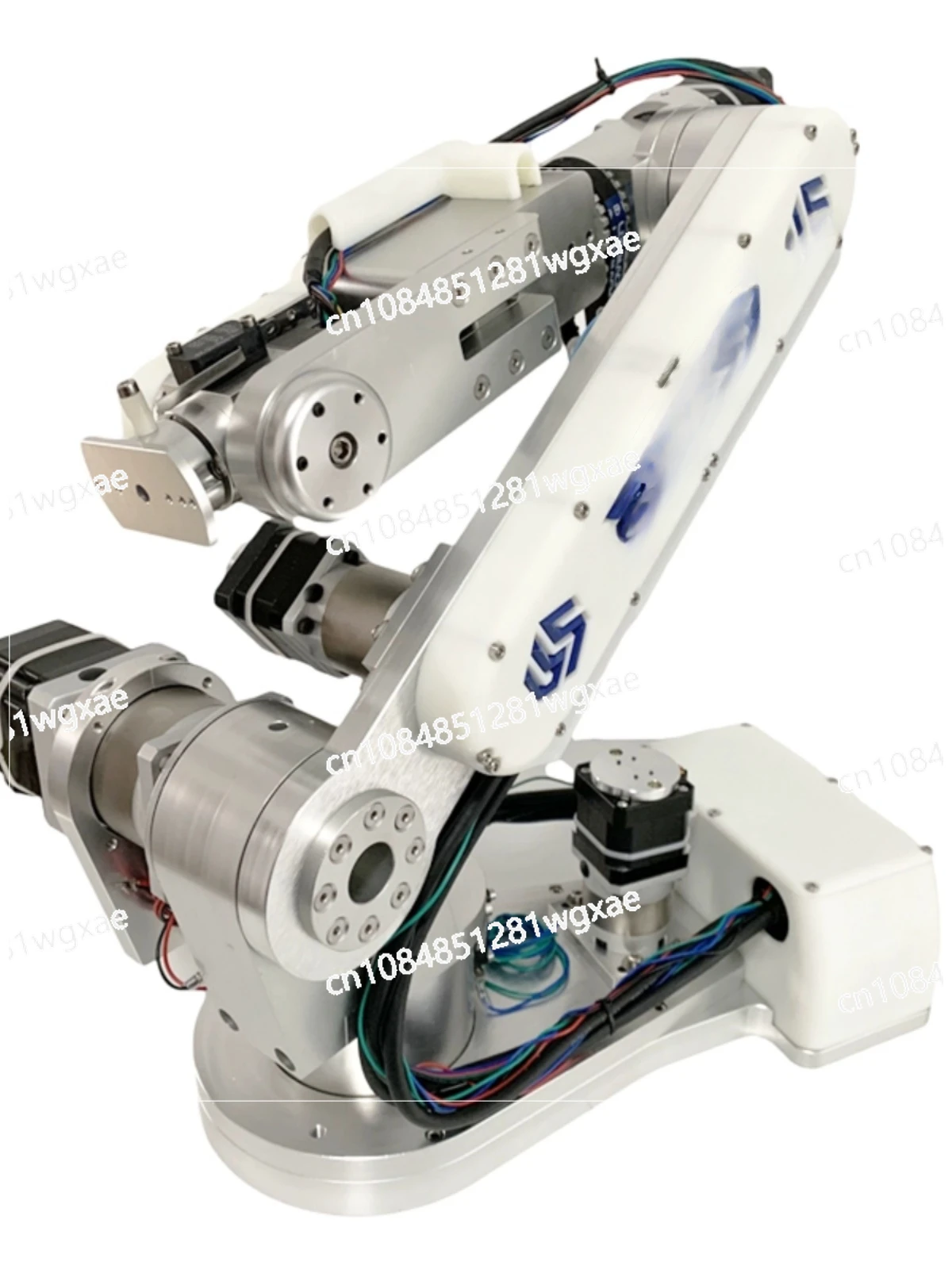 The-Six-axis-Robotic-Arm-Robot-AR4-Is-Programmable-and-Available-for-The-Teaching-Industry.jpg