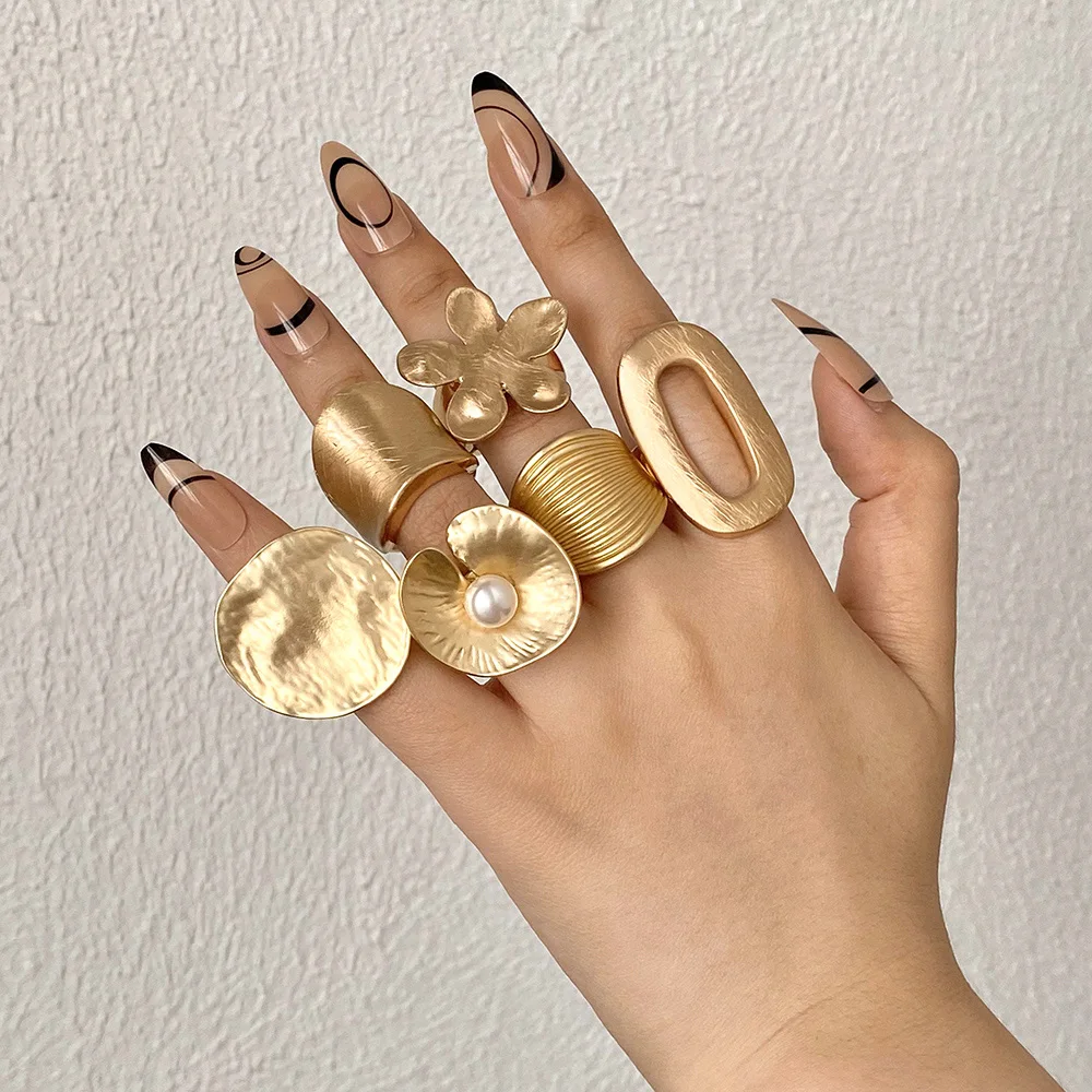 ALLYES Fashion Elastic Rope Adjustable Rings for Women Men Irregular Geometric Matte Chunky Gold