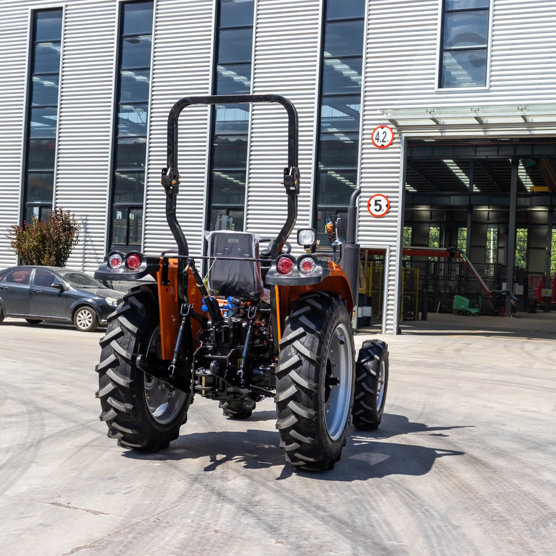 Agricultural-Machinery-Compact-farm-tractor-mini-4x4-and-tractor-25 ...