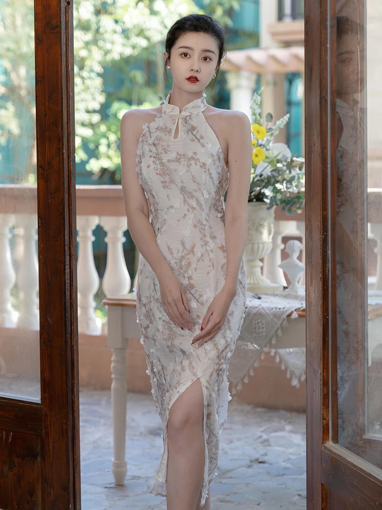 White Lace Cheongsam Gown