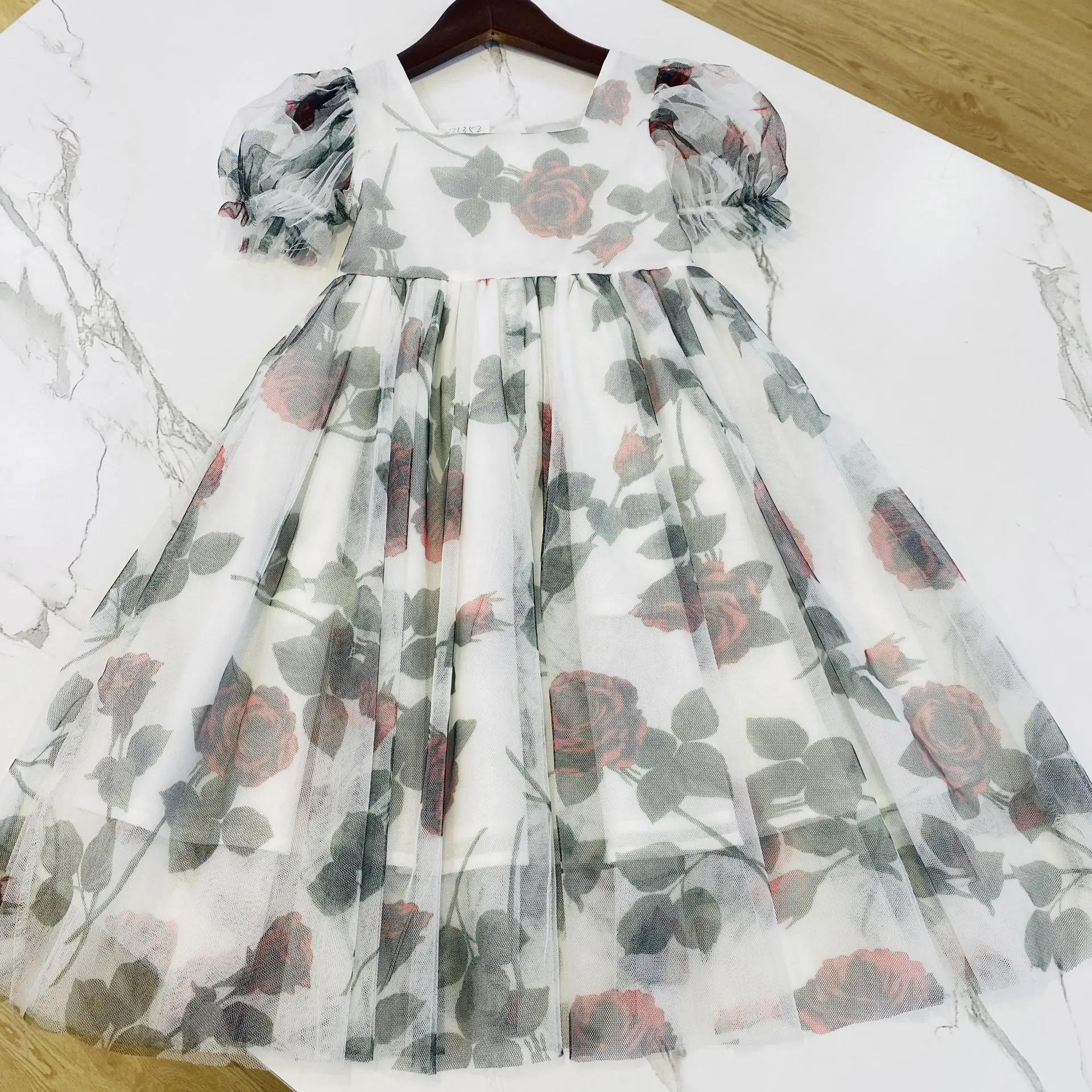Baby-Girl-s-New-Princess-Dress-Super-Fashionable-soft-red-Flower-Dress ...