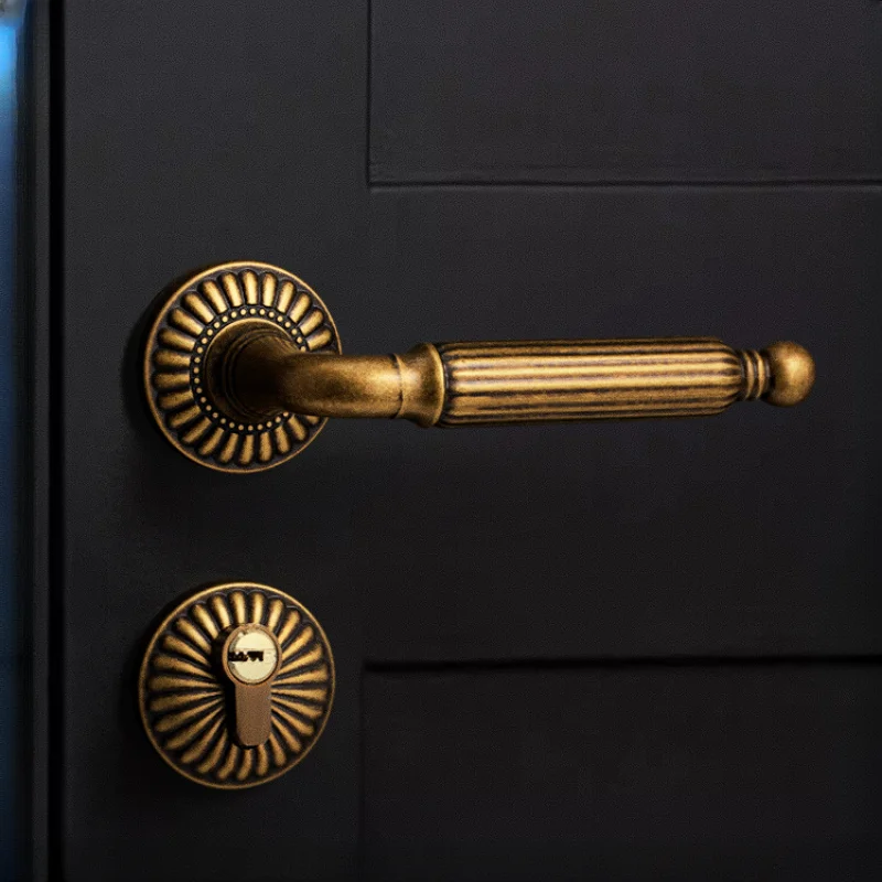 Brass-bedroom-door-lock-indoor-door-handle-silent-magnetic-split-lock ...