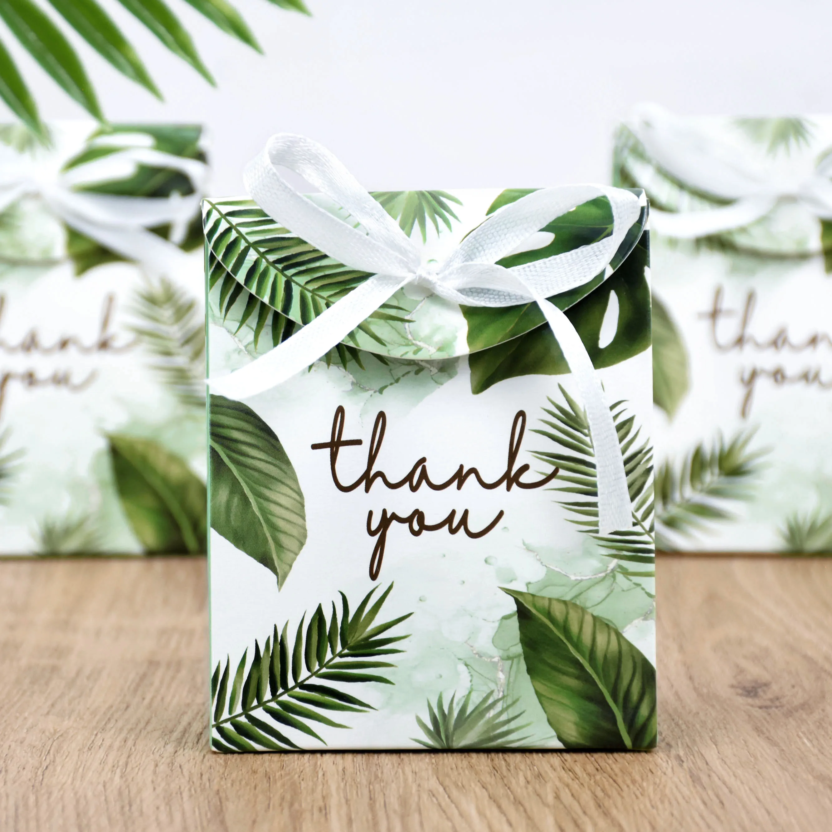 5pcs-Creative-Green-Leaves-Candy-Box-Wedding-Favors-Candy-Chocolate ...