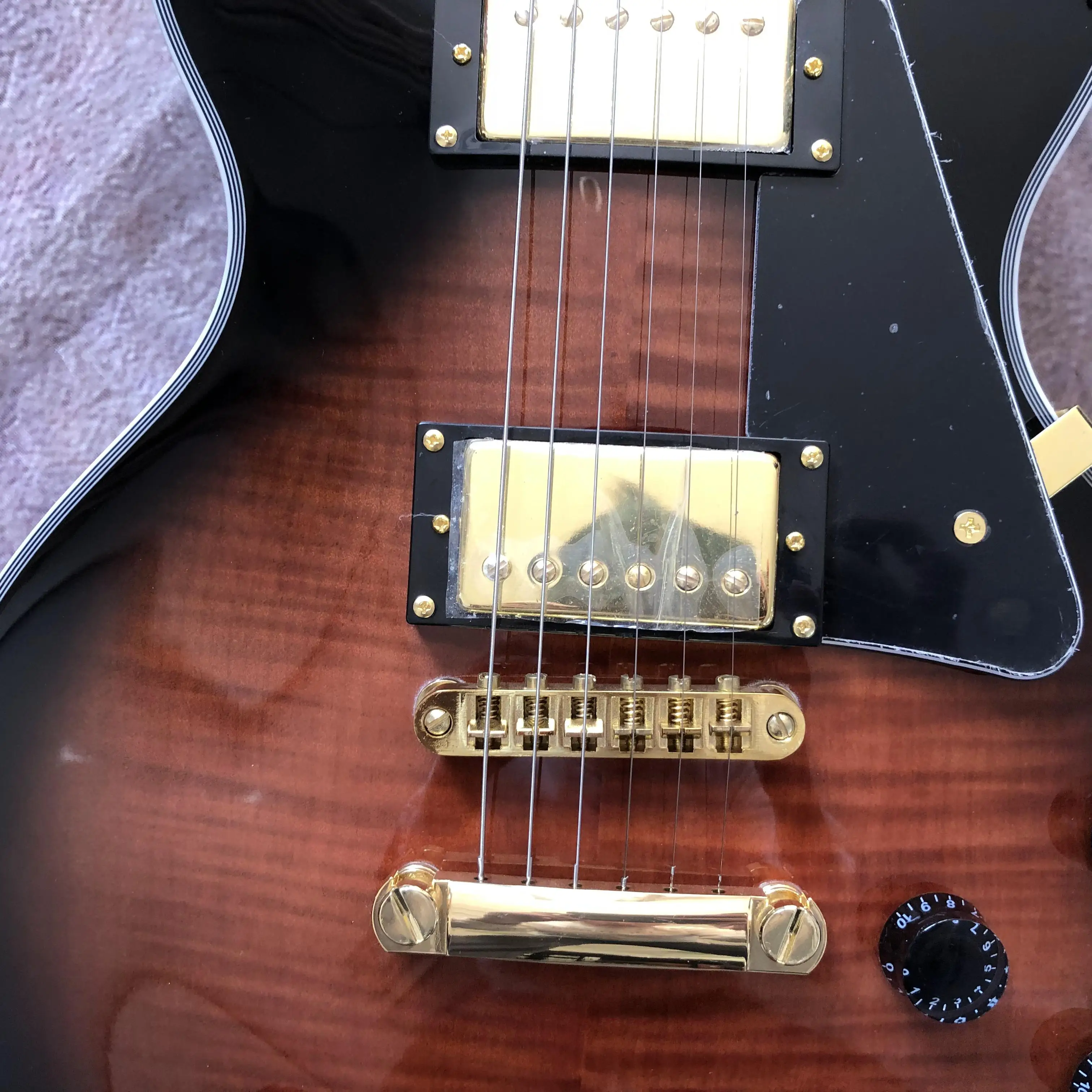 Custom-6-string-electric-guitar-Gold-hardware-HH-pickup-Flame-Maple-top ...