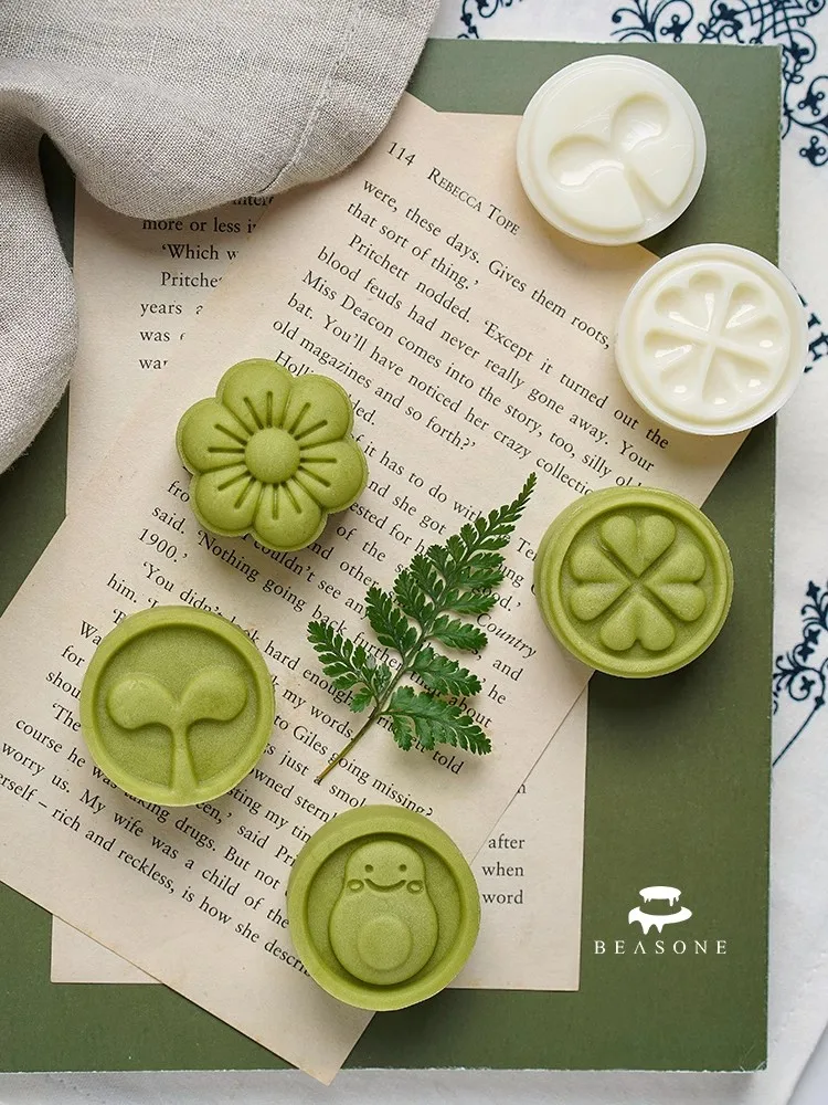 Why This Mini Mooncake Mold Is the Best Choice for Authentic, Bite ...