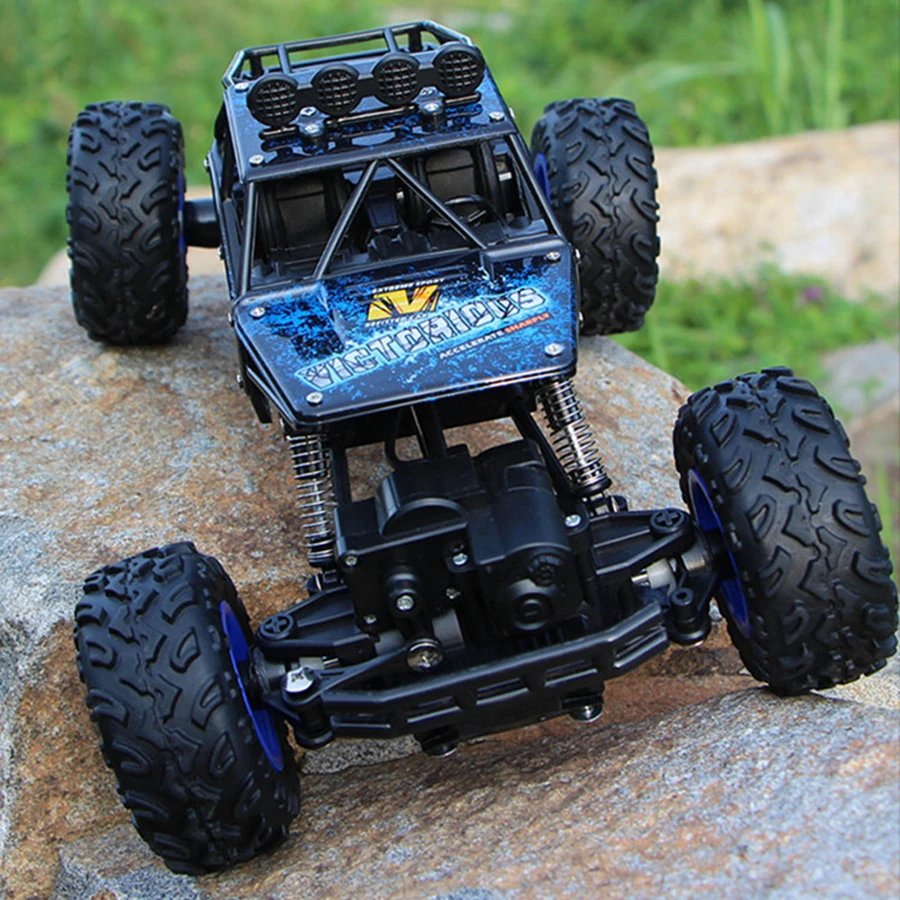 4WD-Rc-Cars-Off-Road-4x4-with-LED-Headlight-1-16-Scale-Rock-Crawler-2 ...