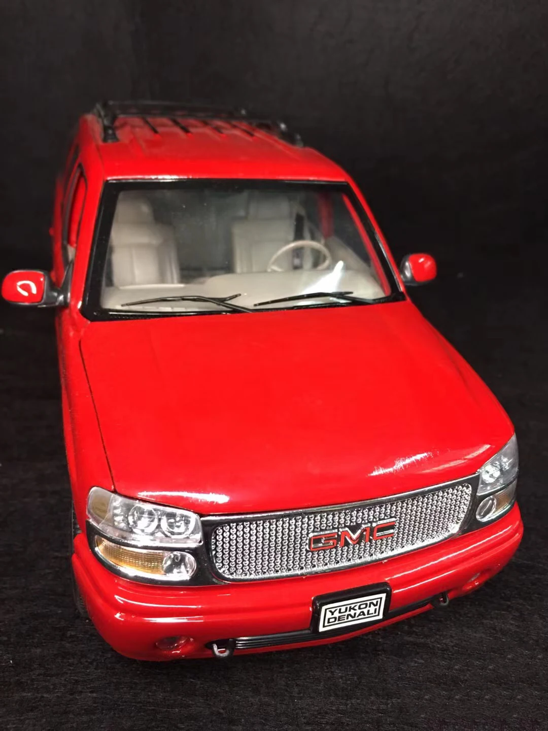 WELLY-Flawed-2001-GMC-YUKON-DENALI-2001-Version-1-18-Alloy-Car-Model ...