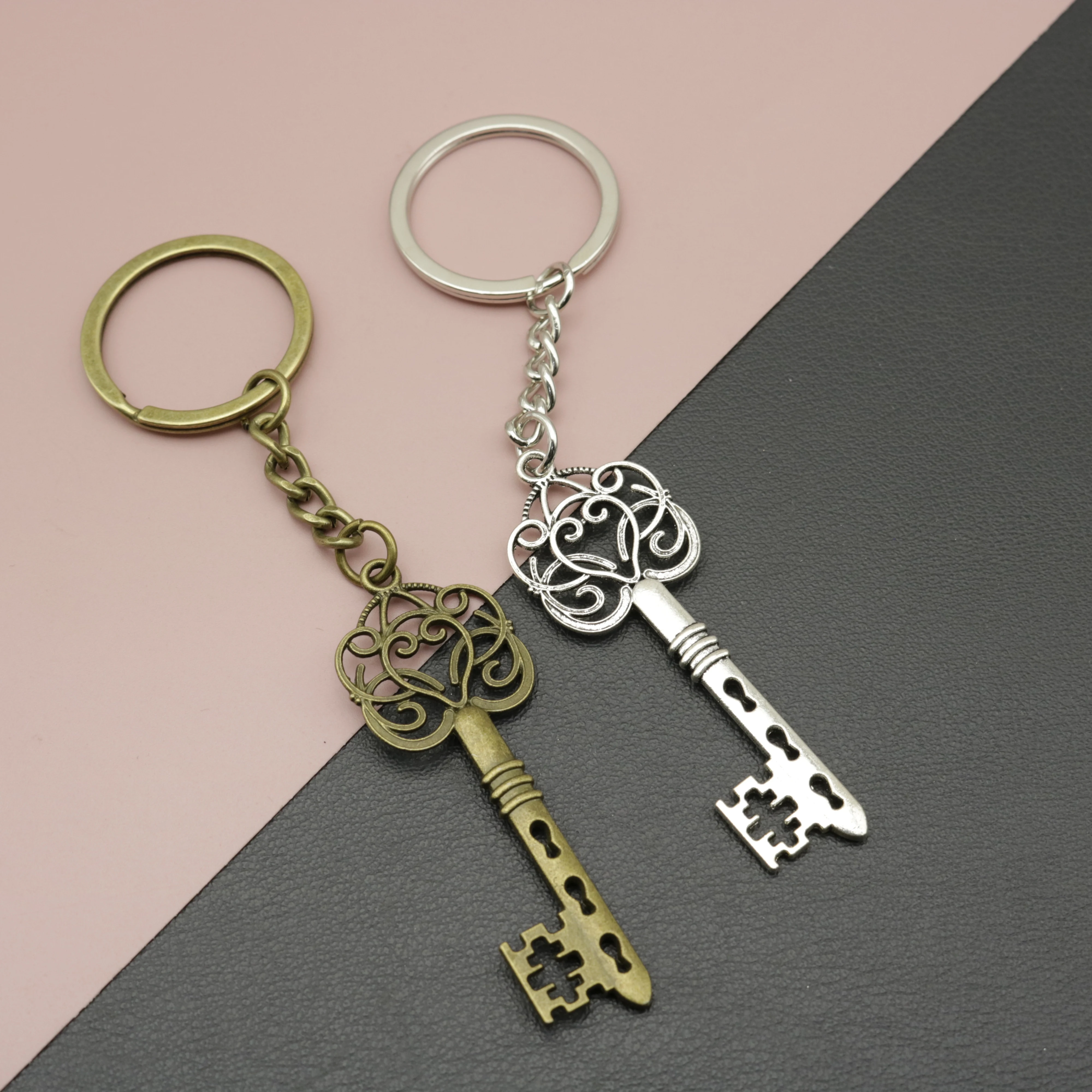 New-Fashion-Keychain-DIY-Metal-Keychain-Retro-Unlock-Key-silver-Pendant ...