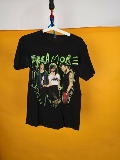 Paramore Monumentour Poster