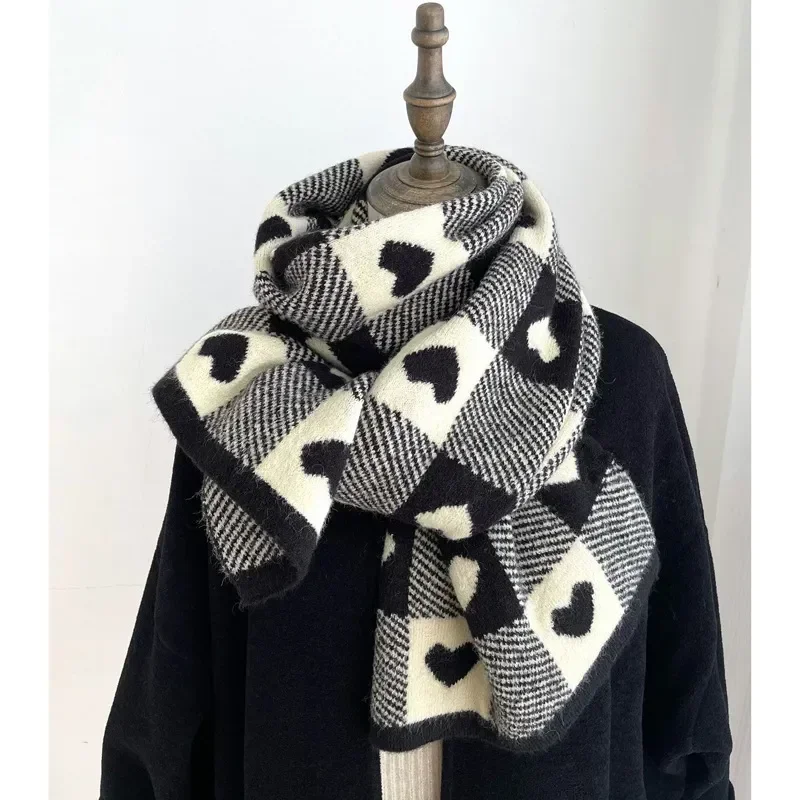 Knitted-Scarf-Love-Heart-Scarf-Black-White-Plaid-Scarf-Thickened-Warm ...