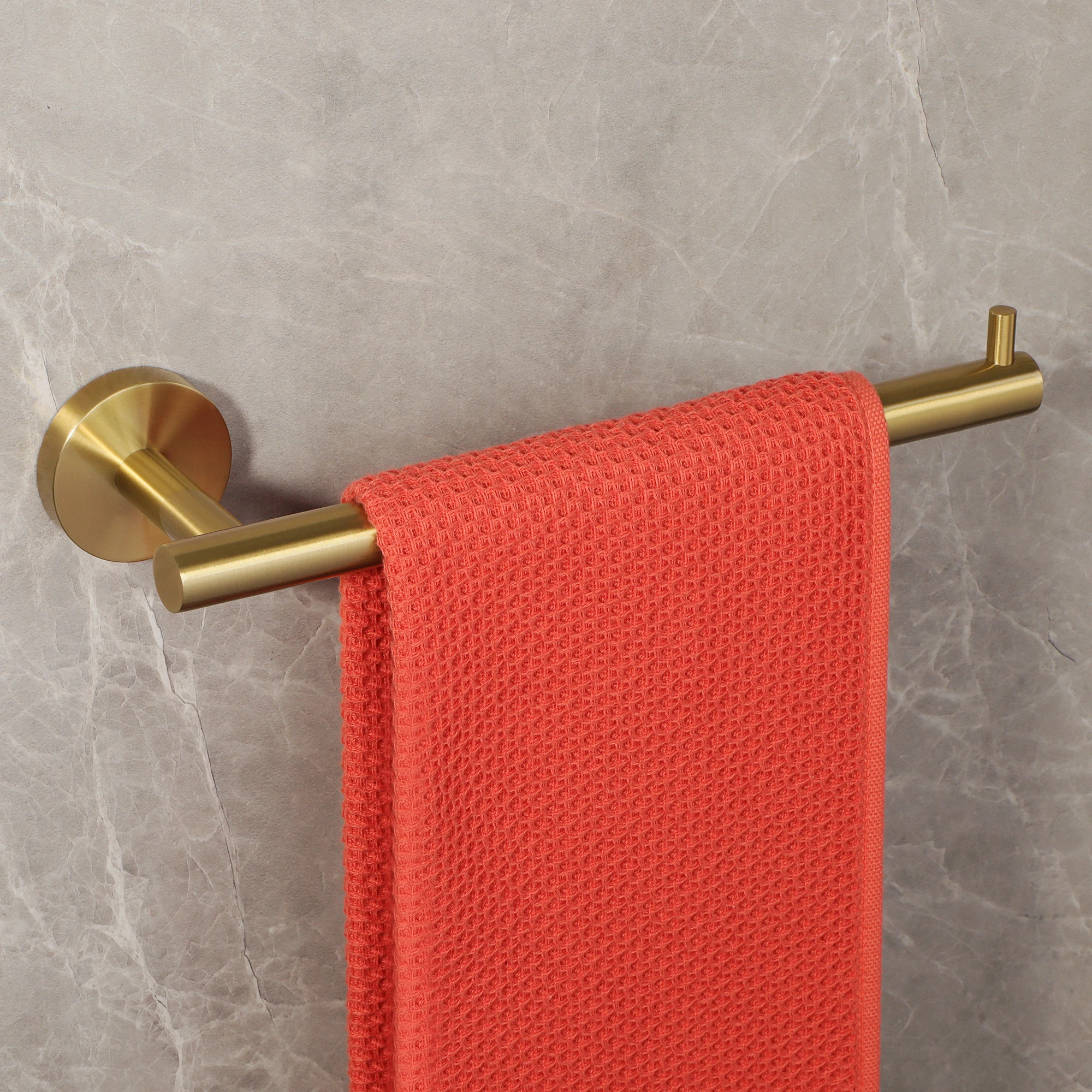 Choisir le Bon Porte Serviette : Matériaux et Designs Expliqués