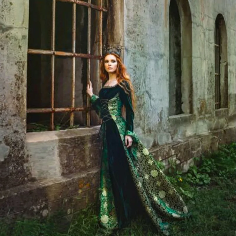 Donna Noble Cosplay