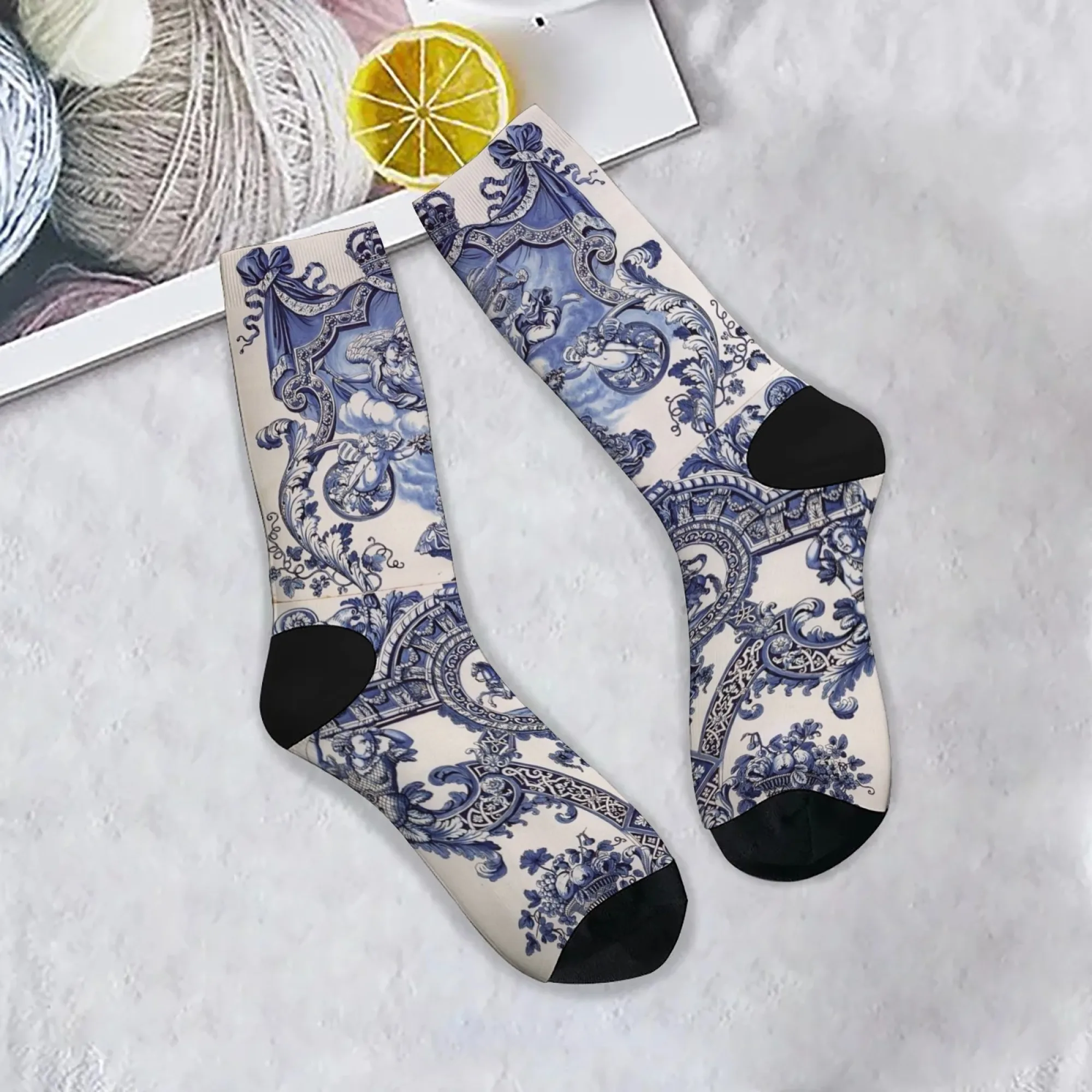 Novel Harajuku-style European retro court-inspired printed men's socks ...