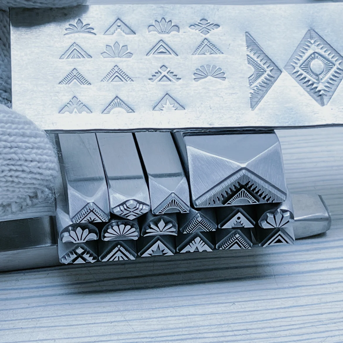 1PC-Triangle-Pattern-Metal-Stamping-Tool-Jewelry-Making-Stamper-Steel ...