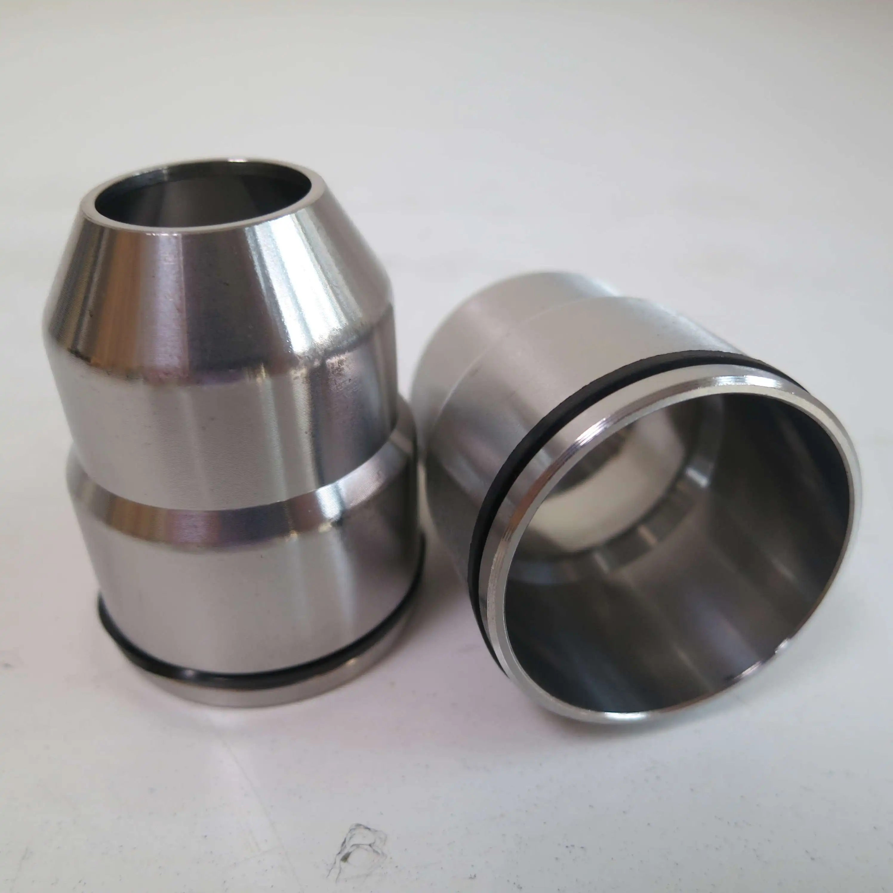 Piezas de motor diésel de fábrica China, manguito de inyector de ...