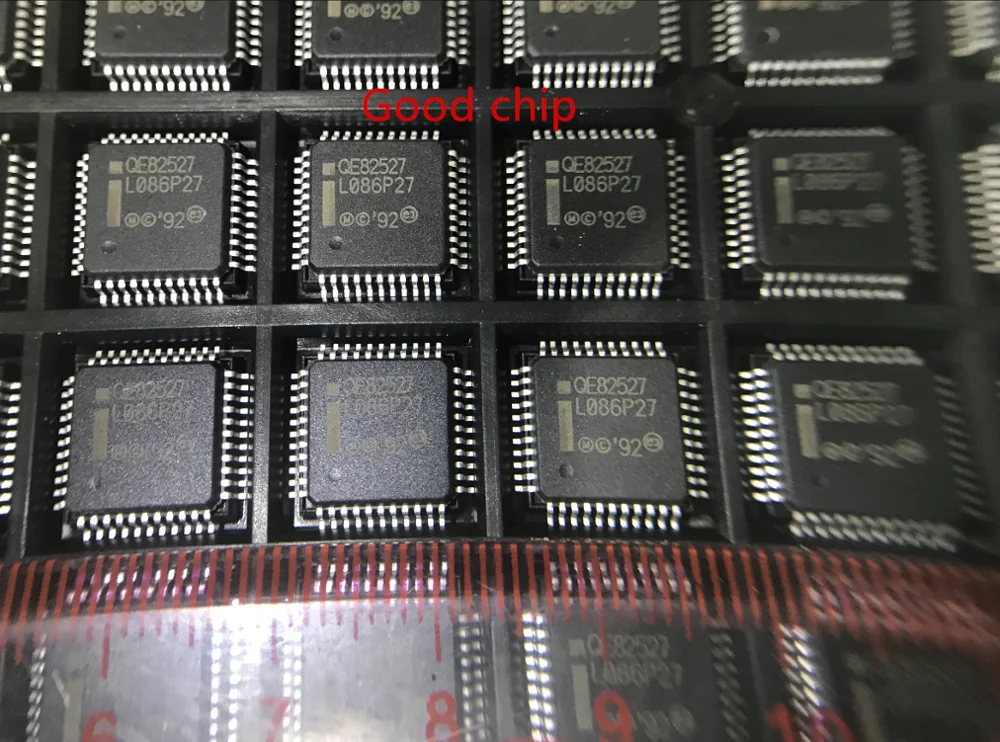 1PCS-QE82527-QFP44-INTEL-QE82527-Serial-communication-controller.jpg