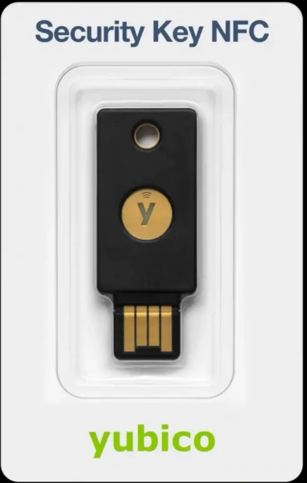 Yubico Yubikey 5 Usba And Nfc Twofactor Authentication