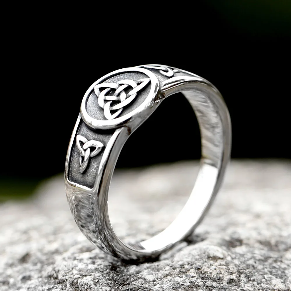 Celtic Triquetra Ring – Silver Signet with Trinity Knot Symbol of Unity ...