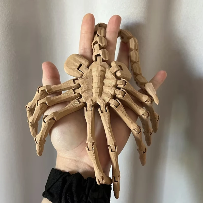 Alien-Facehugger-Model-Fully-Articulated-Movie-Prop-Collectible ...