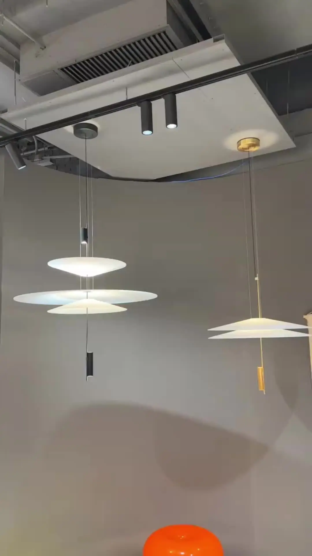 Постмодернистская скандинавская акриловая летающая тарелка ...