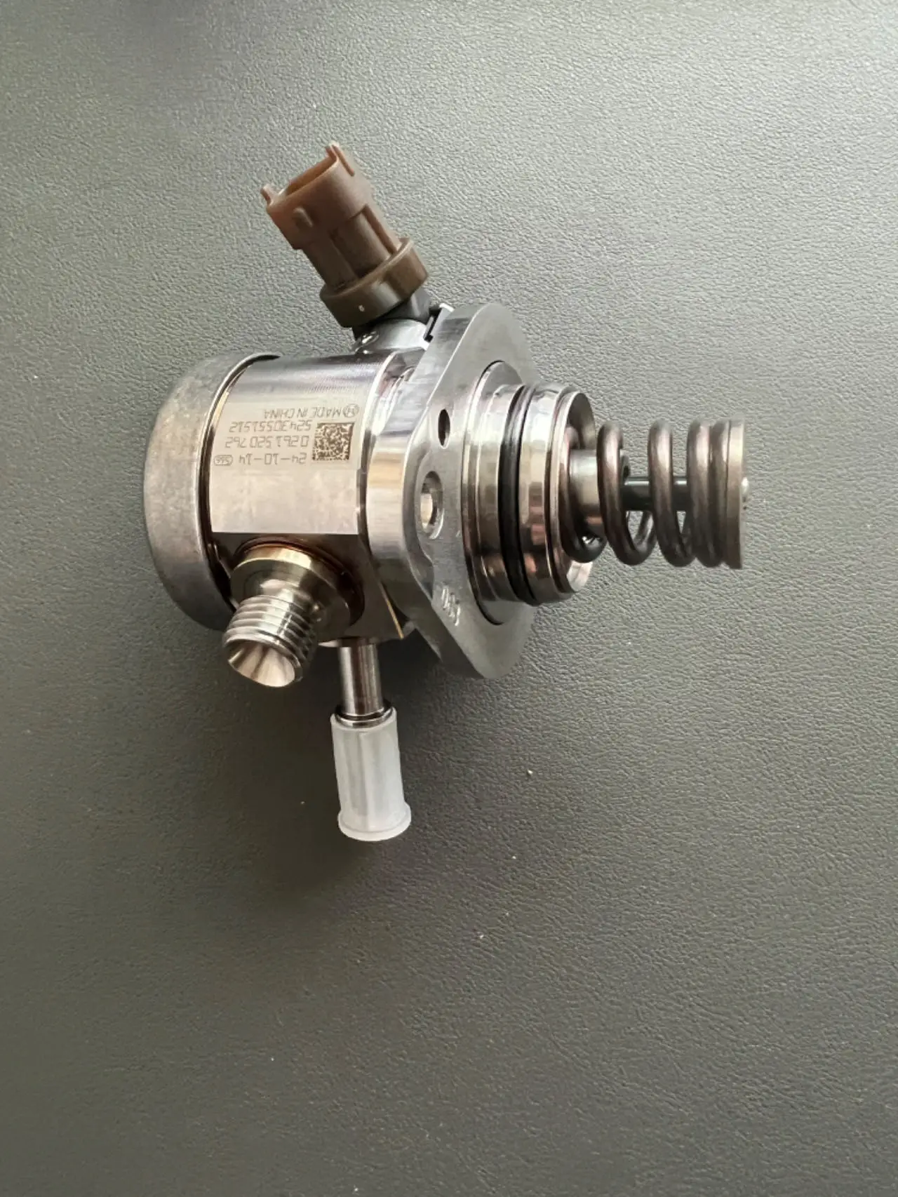 High-pressure oil pump assembly for Changan CS95 UNI-K UNI-Z CS85 CS75 ...