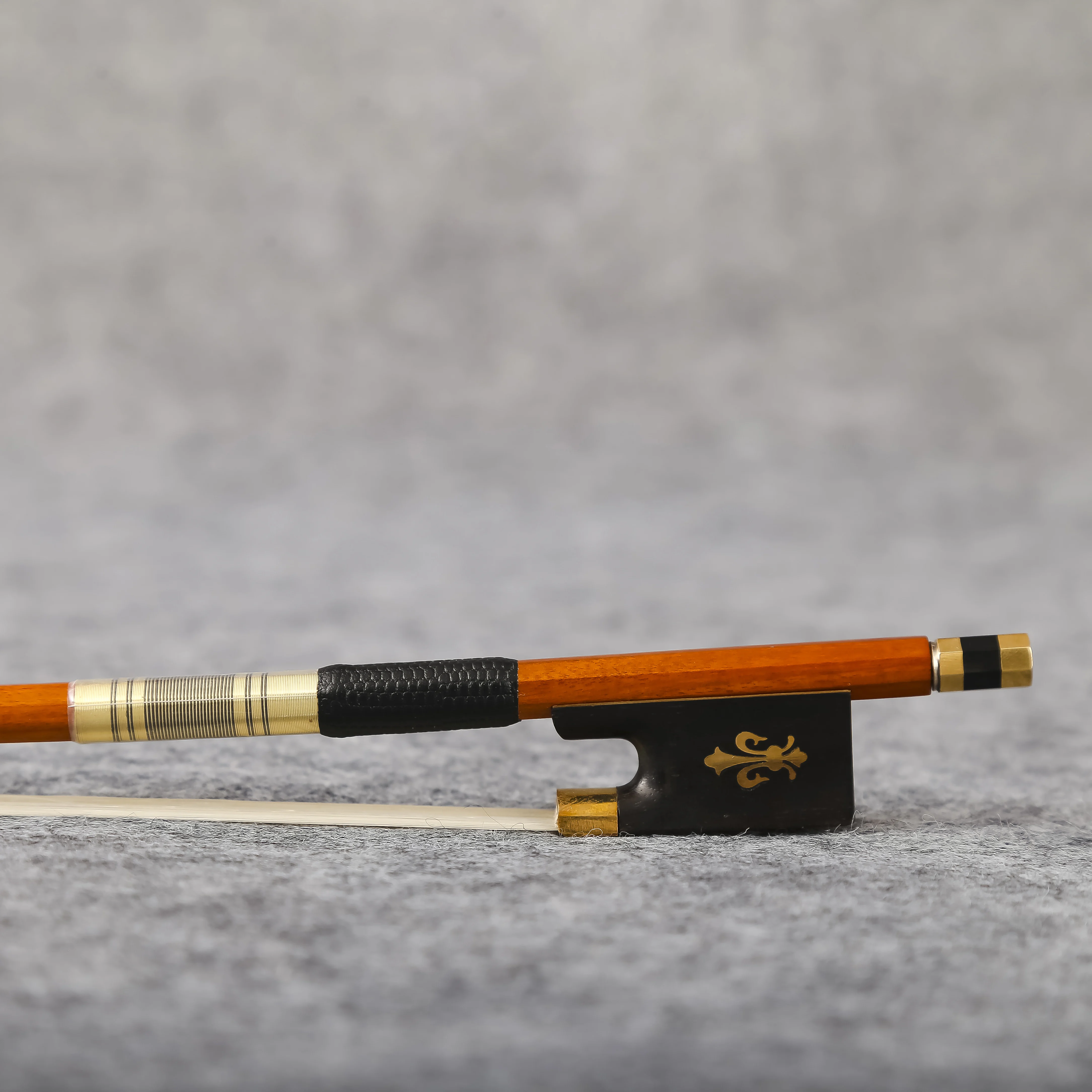 FREE-SHIPPING-Pernambuco-Violin-Bow-4-4-Top-Quality-Round-Stick-With ...