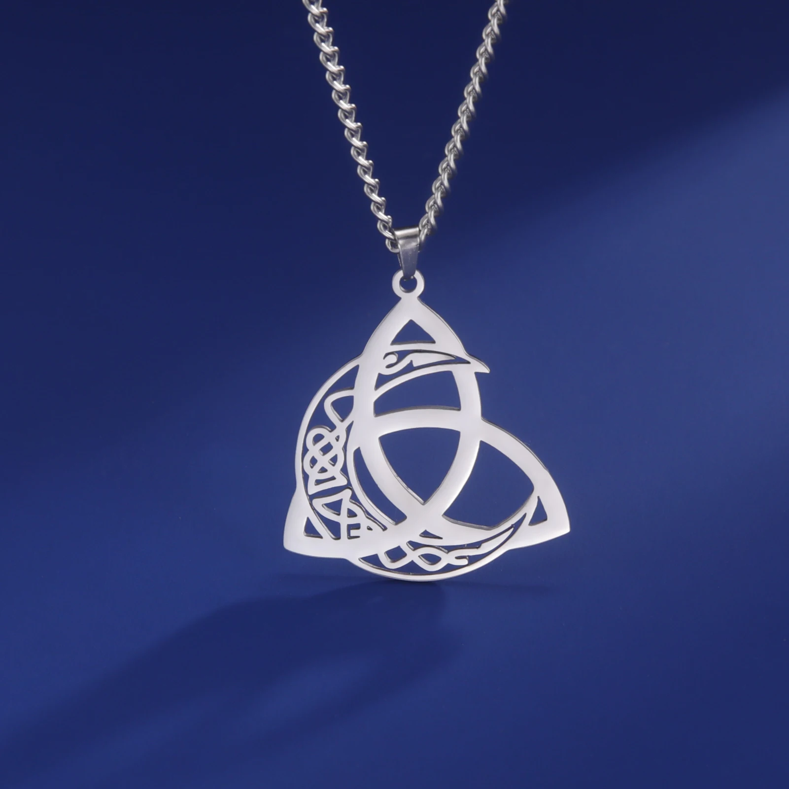 Skyrim Trinity Irish Celtics Knot Moon Pendant Necklace Men Stainless ...