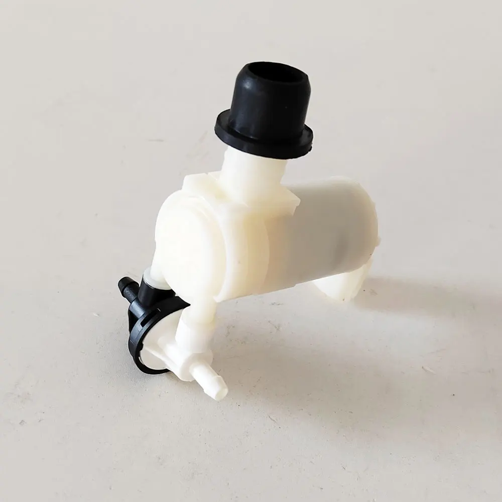 28920-CA000 Car Windshield Washer Pump Motor For Nissan Tiida Patrol ...