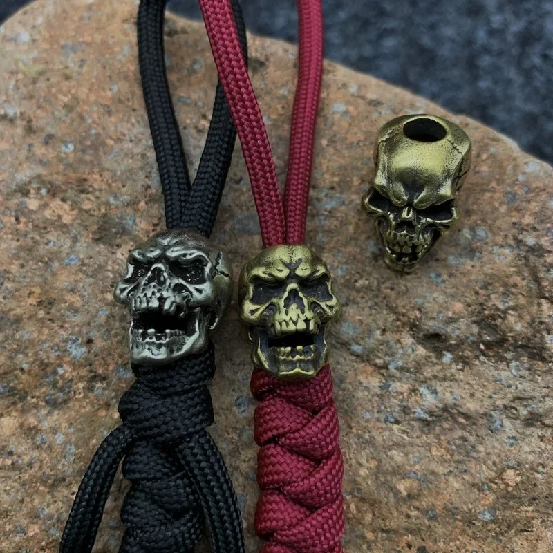 Car Keychains Hanging Pendant Gifts, Retro Skull Face Paracord Bead ...