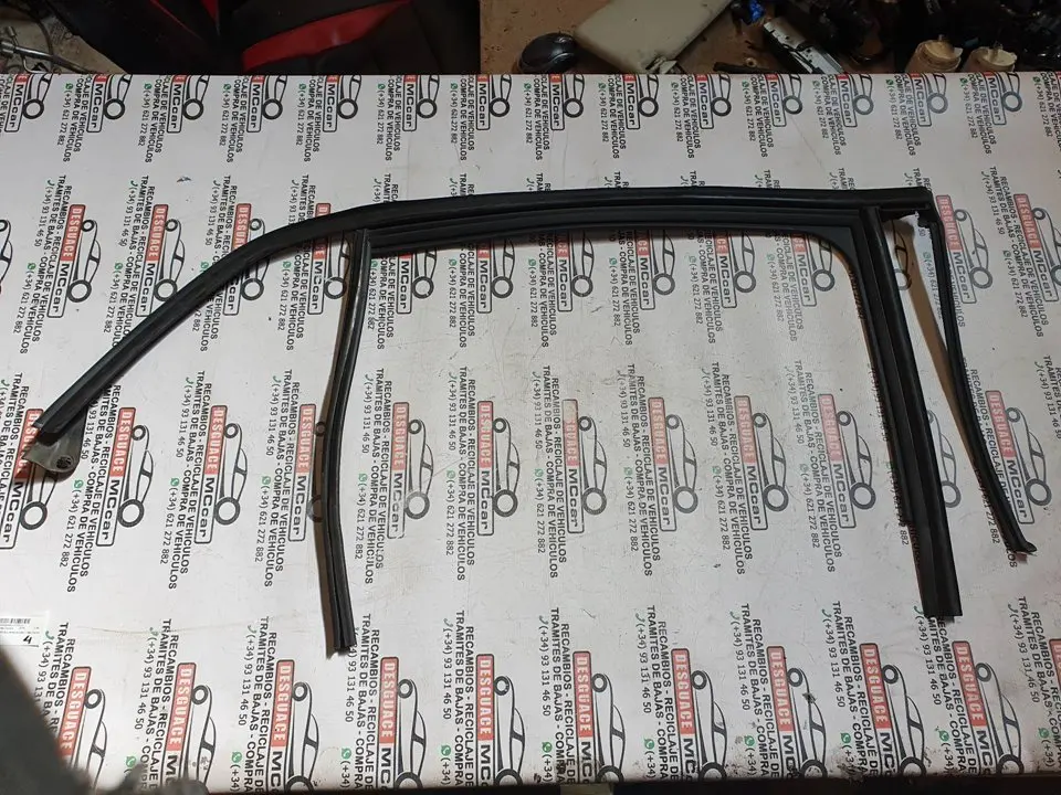 A1567350225-door-contour-gums-compatible-with-Mercedes-Gla-Class-2-0 ...