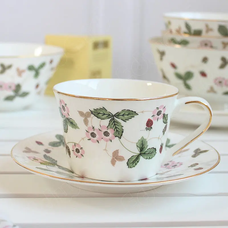 European Style Ceramic Coffee Cups and Plate Strawberry Pattern ...