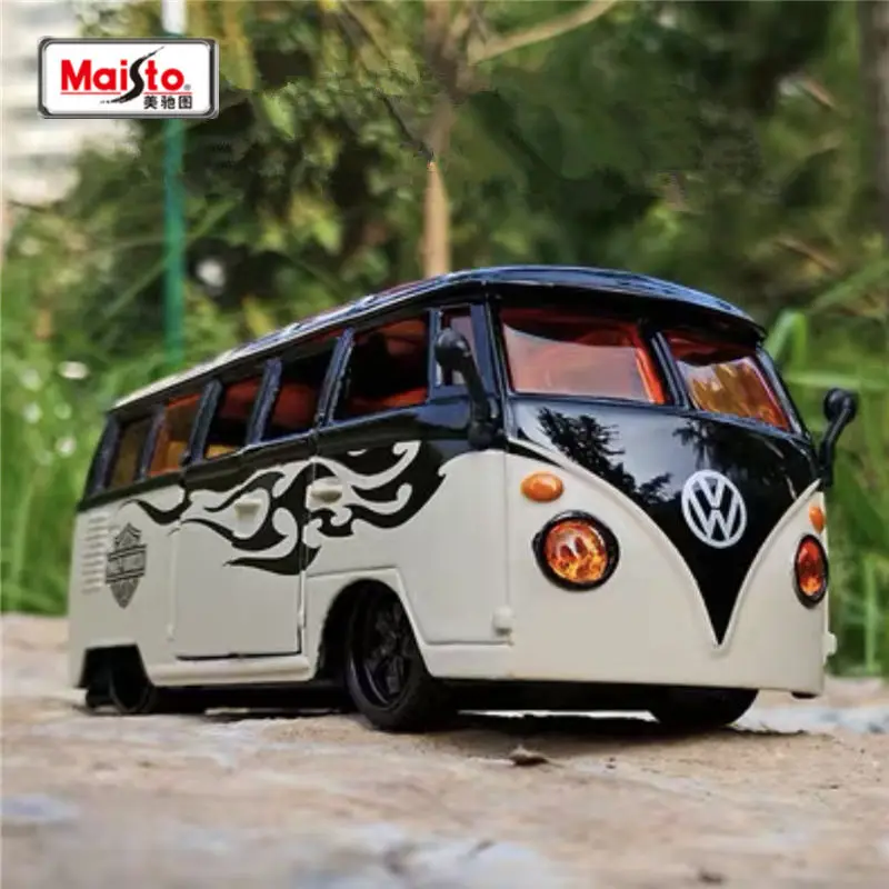 Mais-Liga-BUS-Car-Model-1-25-Volkswagen-Van-SAMBA-Harley-Version ...