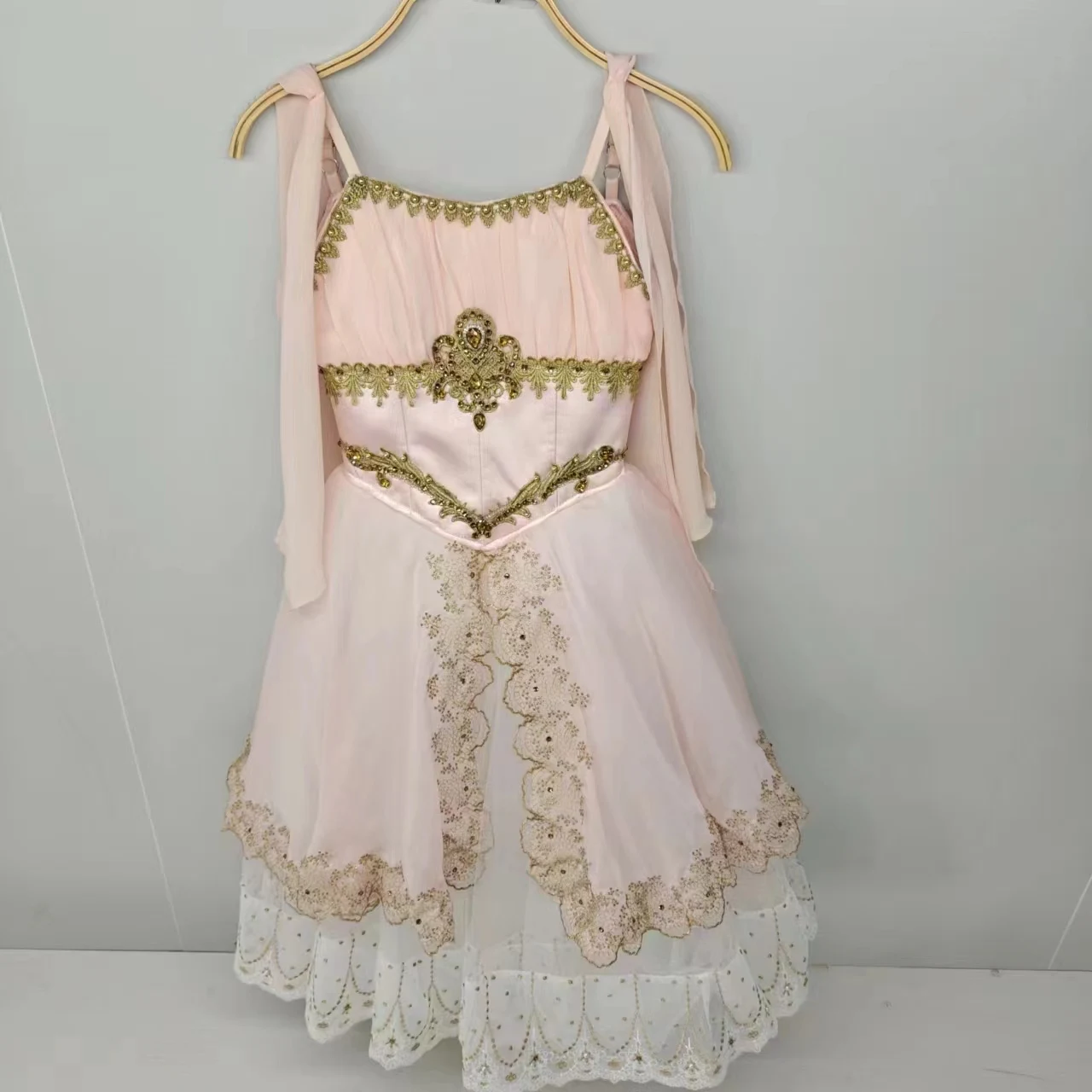 Flower-God-s-Awakening-Dawn-Goddess-Variations-Ballet-performance-long ...