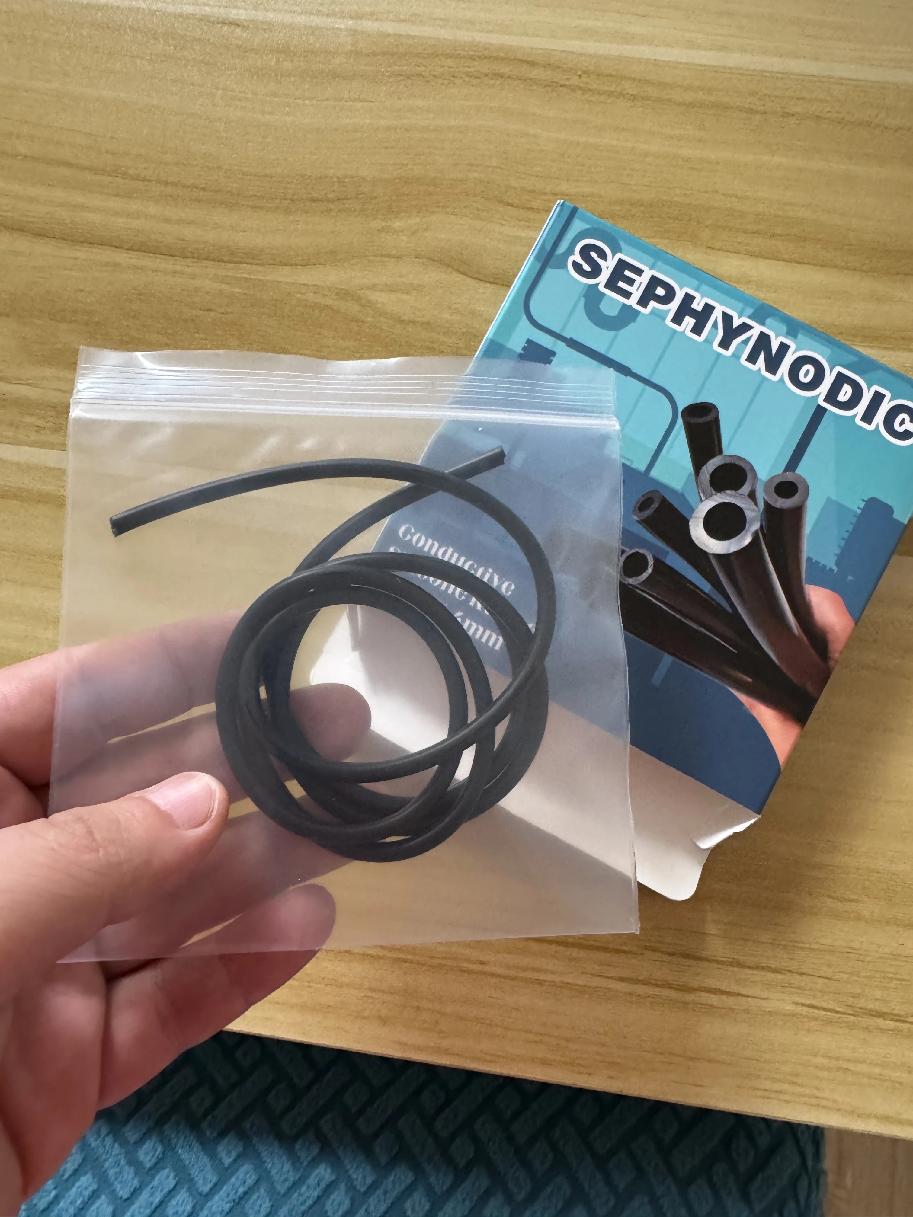 SEPHYNODIC-3FT-5-16-OD-5-32-ID-Conductive-Rubber-Tube-Hose-Silicone ...