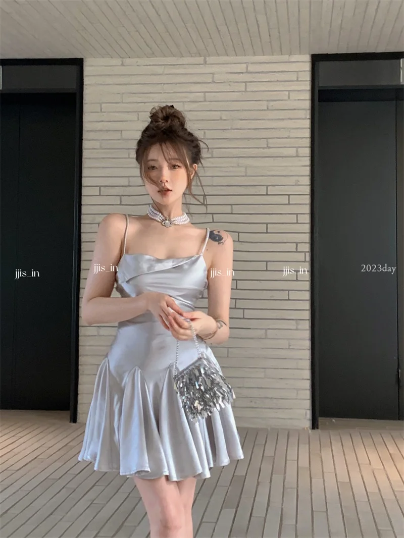 고급 새틴 실버 발레 슬링 드레스 여성 여름 순수한 레이스 업 백리스 허리가 라인 스커트를 껴안고 싶어 짧은 치마