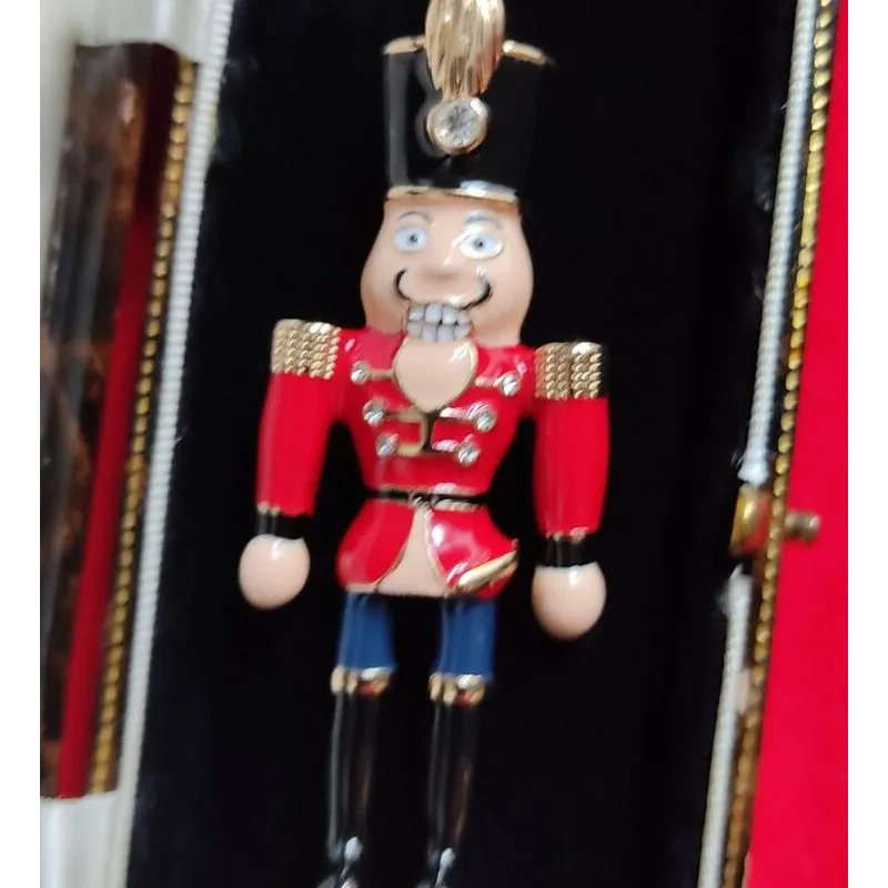 Nutcracker-Prince-Brooch-Vintage-Style-Crystal-Enamel-Toy-Soldier ...