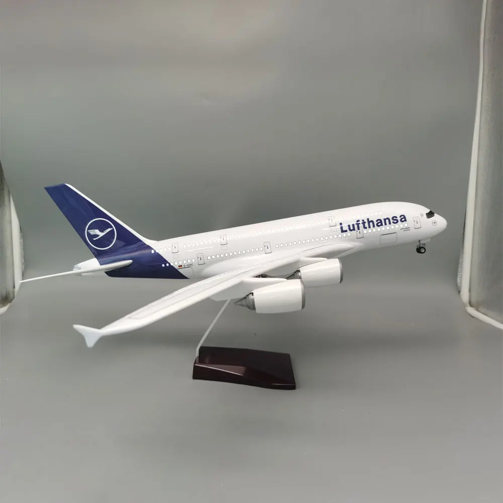 Simula-o-de-modelo-de-aeronave-da-Lufthansa-Airbus-A380-Avi-o-Civil-380 ...