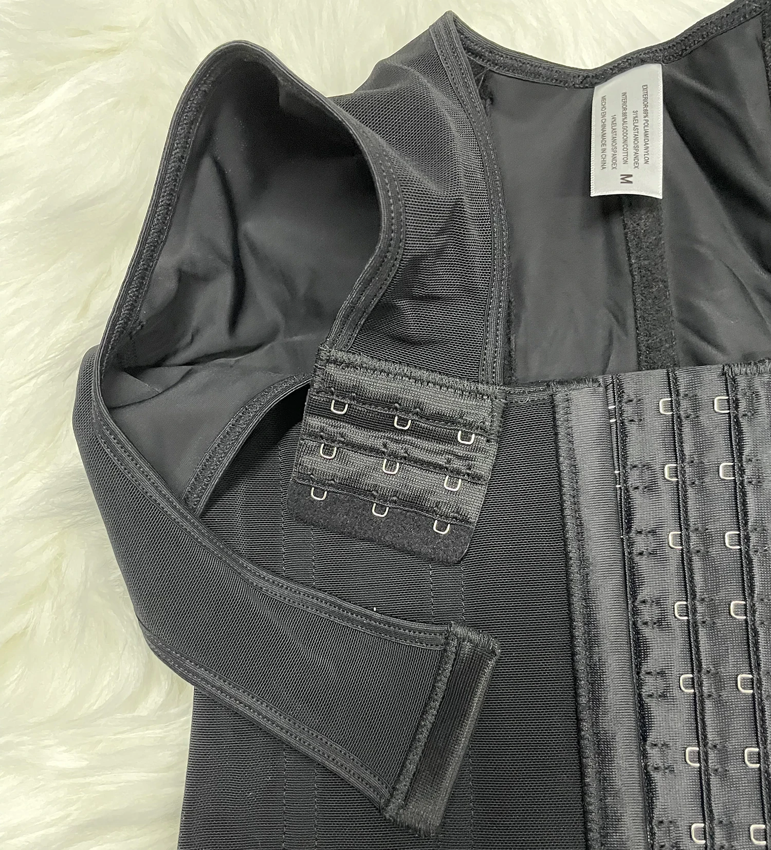 MODEL2: OVERBUST+ZIPPER CROTCH+3 HOOKS