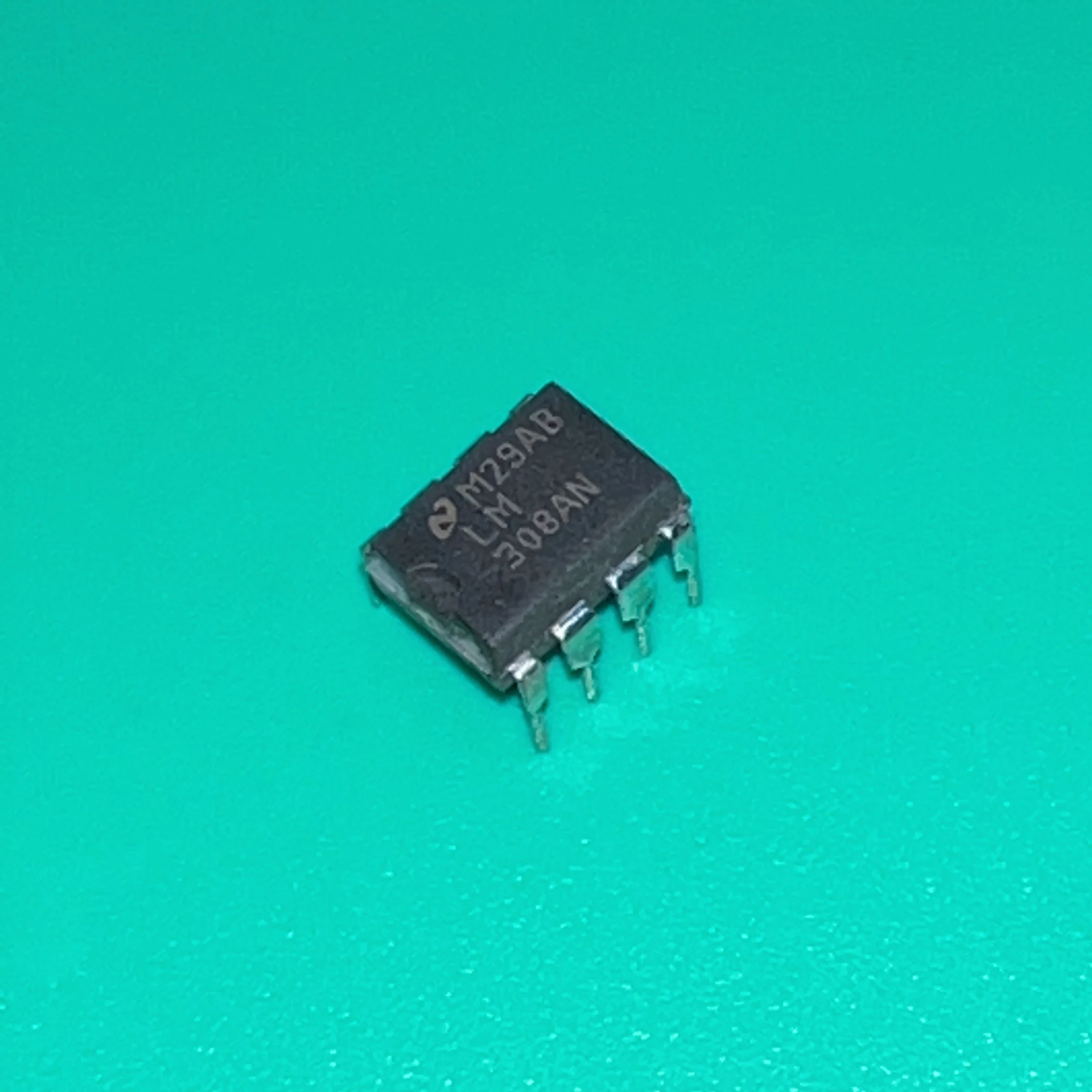 10 pçs/lote LM308AN DIP8 LM 308 UM AMPLIFICADOR OPERACIONAL DE GANHO ...