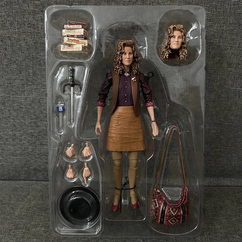 NECA Turtles Reporter April O'Neil Turtle Classic Movable Action Figure ...